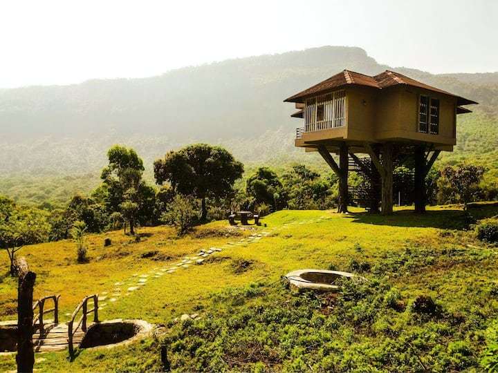 Tree Hut Kanthalloor - Marayoor