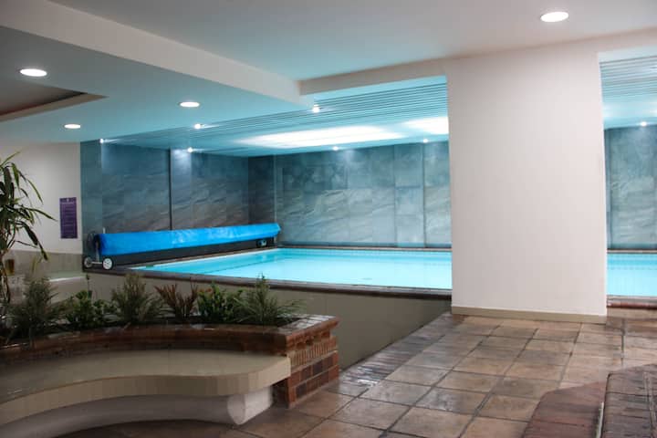 Apt.close To Carolina Park In The Financial Center - Quito