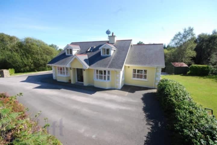 Rugged Glen Accomodation  (P)  . - Bantry