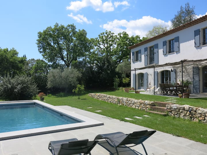 Superbe Bastide Avec Piscine Et Jardin De 2000 M2 - Grasse