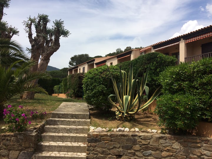 Beau T2 Avec Jardin Prive A 2 Pas De La Plage - Rayol-Canadel-sur-Mer