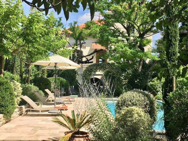 Villa Art Déco 5* Piscine - St Rémy Centre Ville - Saint-Rémy-de-Provence