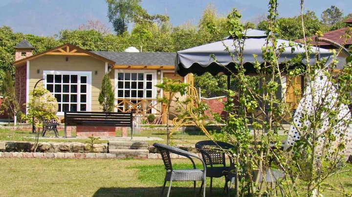 Jolly Retreat~the Tulip Cottage - Dehradun