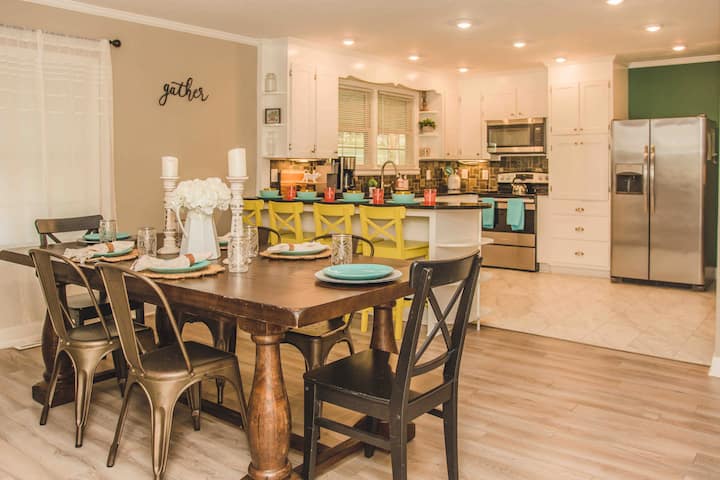 Yellow Door Inn*charming Downtown Greer Home - Greer, SC