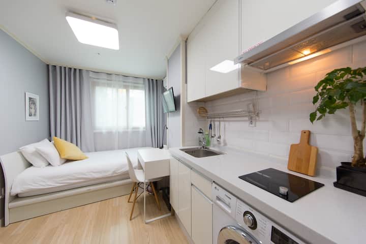 Modern Singleroom@daehakro - Séoul