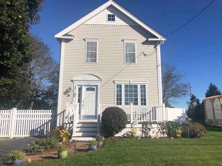 Spooner Inn - Short Walk To Beach And Restaurants - Marshfield, MA