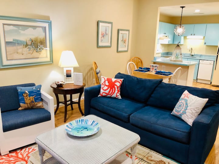 Turtle Tides - Oceanfront Penthouse Retreat - Kill Devil Hills, NC