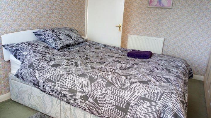 Double Room With Free Wifi, Tv And Microwave. - Bridgwater