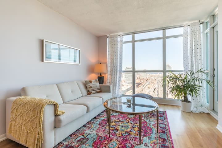 Lakeshore Luxury High Rise With Free Parking - Toronto