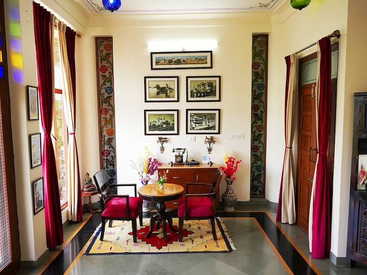Chandralok Villa Heritage Deluxe Room - Udaipur