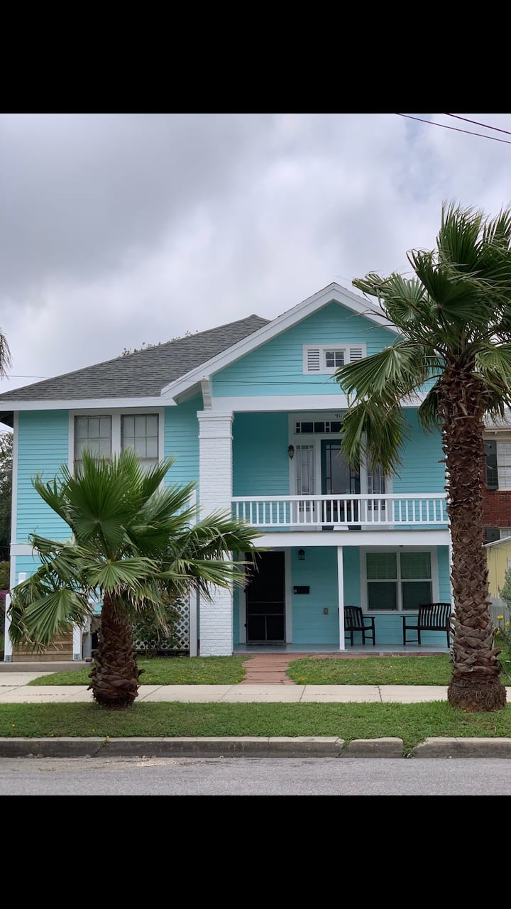 East End Getaway! Lower - Galveston, TX