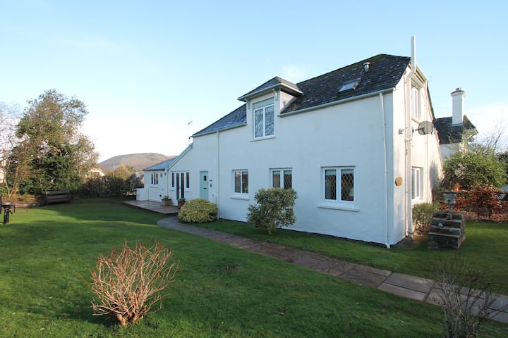 6 Best Airbnb Vacation Rentals In Porlock, UK | Trip101