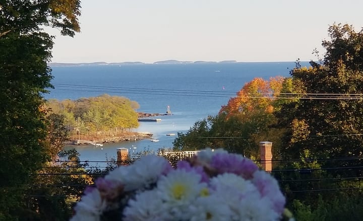 Beautiful Sea-view Retreat W/hot Breakfast Option - Camden, ME