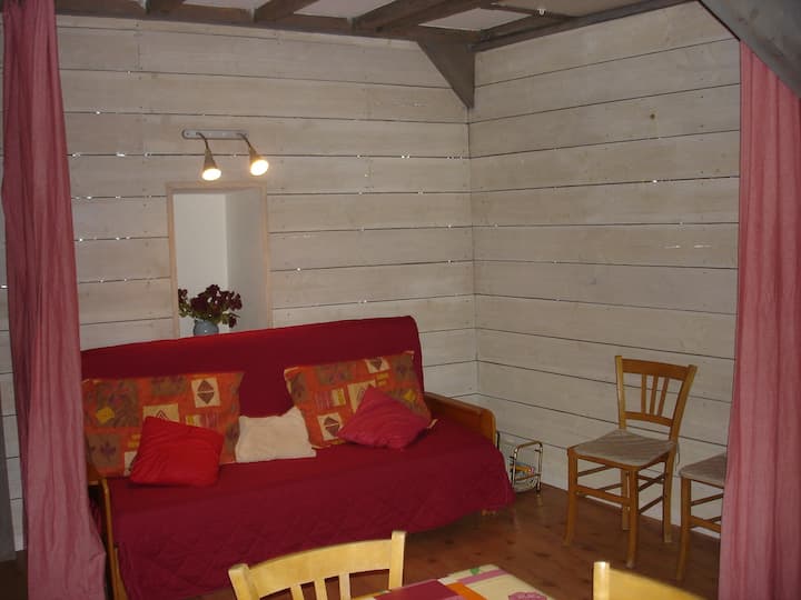 Gite Idéal Pour Vacances Familiales Et Groupes - Lozère