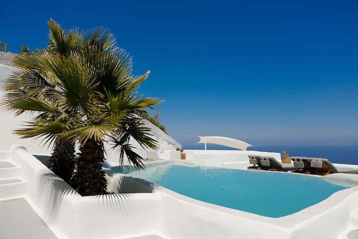 Kozo Cell Cave - Santorini