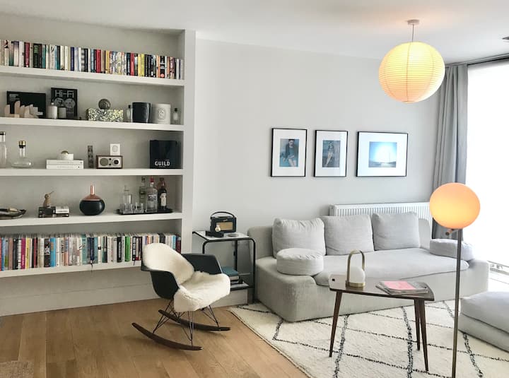 Two Bedroom Flat On Clissold Park, Stoke Newington - 