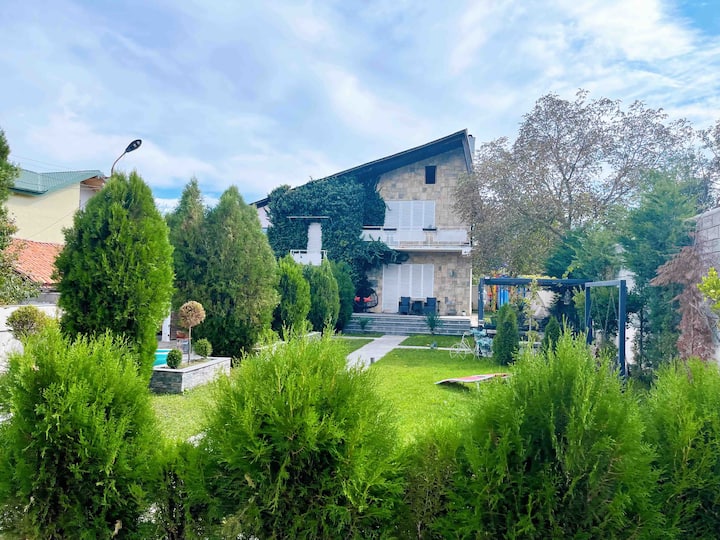 Kojori Party House - Tbilisi