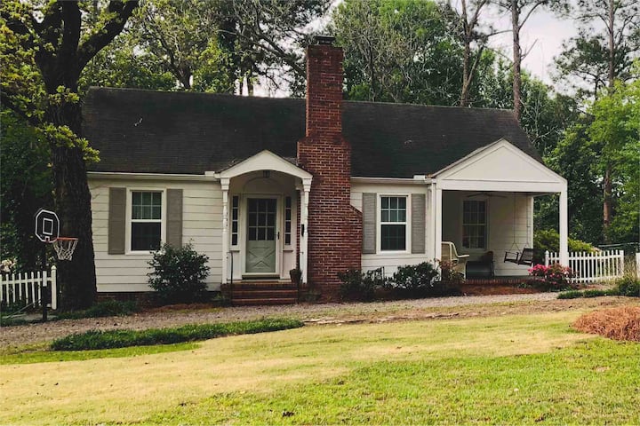 Anna’s Lovely Low-key Masters Rental: 3 Bedrooms - Augusta, GA
