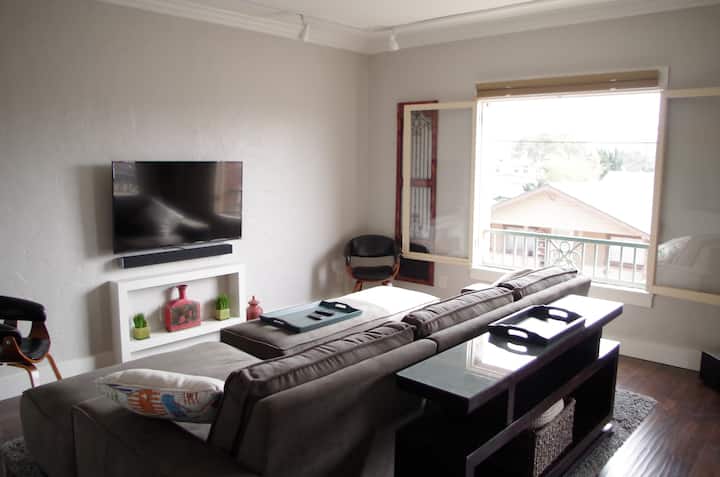 Entire Apartment In Great Location - Ventura, CA