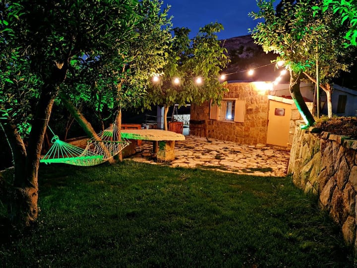 Mazraat El Toufah : locations de vacances et logements - North ...