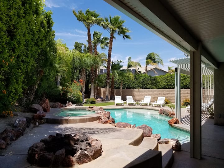 The Palms R&r Getaway - Palm Springs, CA
