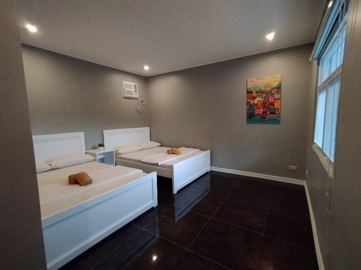 Sunset Villas Pool Villa 3 - Palauig