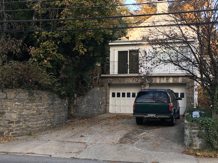 Spacious 4br 5min Walk To Bronxville Near Nyc - Dobbs Ferry, NY