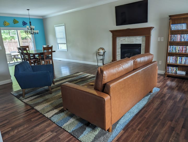 1 Bedroom At The Blue House - Bloomington, IN