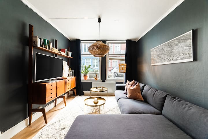 Central Cozy Apartment With Backyard - Bergen