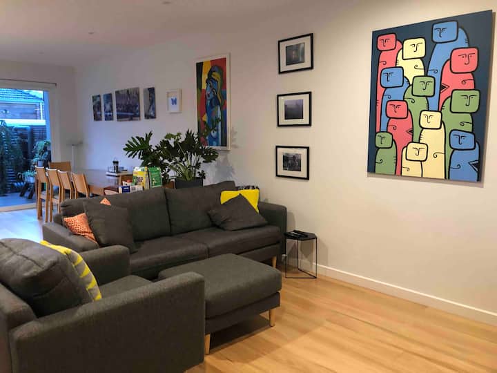 2 Bedrooms & Private Bath In Flemington Terrace - Kensington