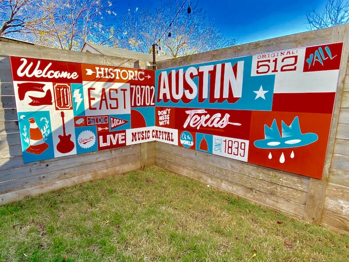 Elegant Retreat | 2 Blocks To East 6th Street - Austin, TX