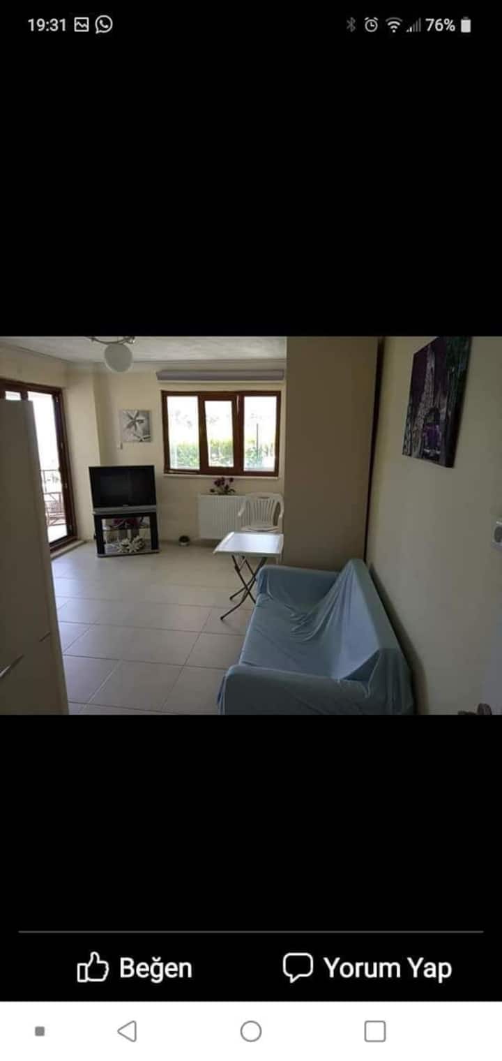 Site İçErisinde Manzaralı,bahçeli Kiralık Yazlık - Burhaniye