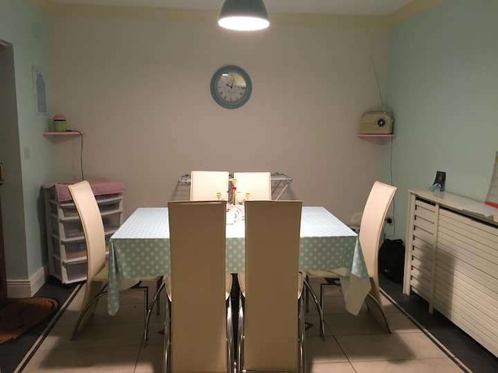 Situated Close To Bus Stop, Airport & Ferry Port. - Cobh