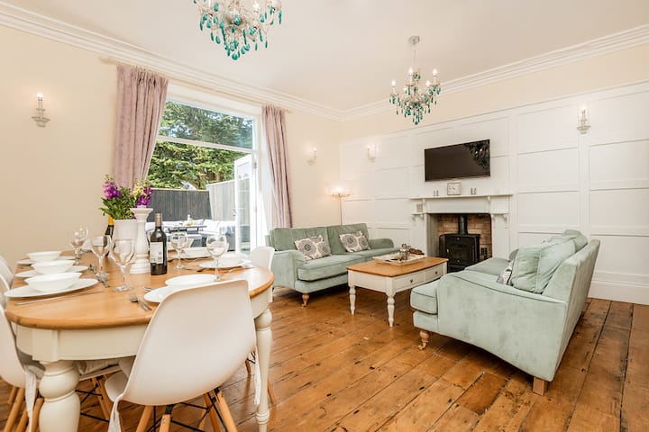 5* Lantern House Tenby Beach For 8 (4 Bedroom) - Tenby