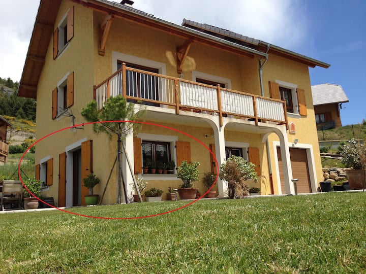 La Maison Du Bonheur « Gîte L’ubaye » - Lac de Serre-Ponçon