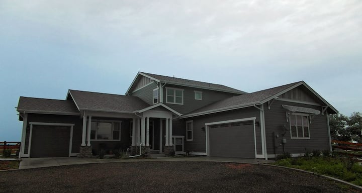 Family-friendly Craftsman-style Home - Fort Collins, CO