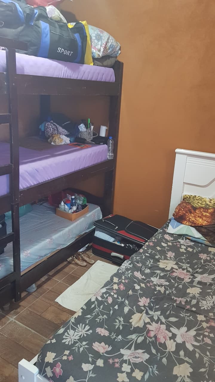 Ofereço Hospedagem De Quarto Com Banheiro Na Praia - Ilha Comprida