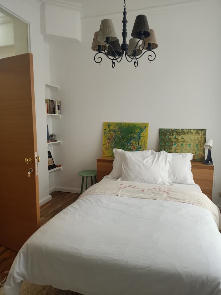 Studio Avec Cuisine Partagée - Bruselas, Bélgica