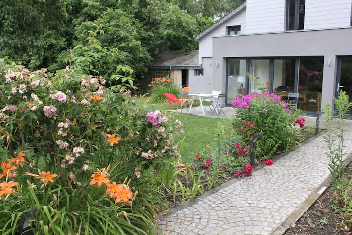 Gîte De Charme En Bord De Meuse - Ardennes