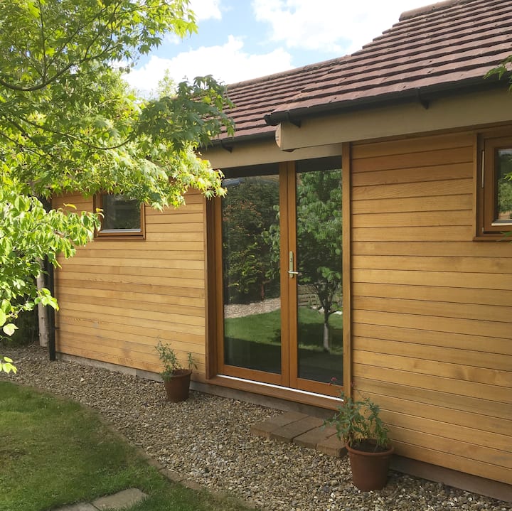 Garden Studio Close To Centre Of York Free Parking - York