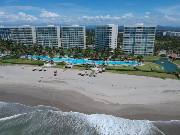 Departamento En Playa Privada En Mayan Island - Acapulco