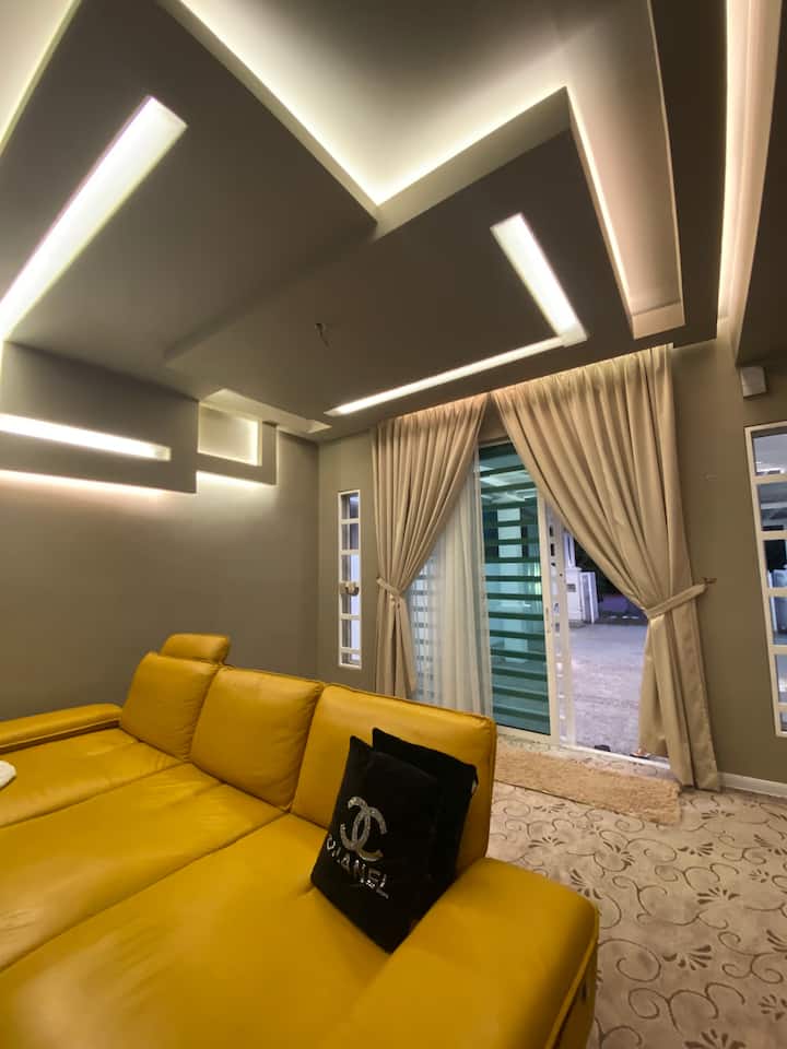 Calm Comfortable Space Like Hotel At Seremban - Pedas