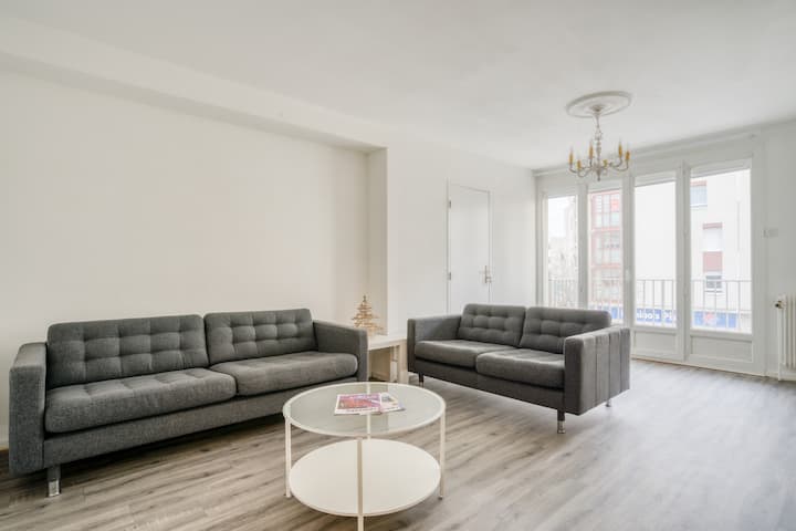 Bel Appartement Plein Centre - Saint-Priest