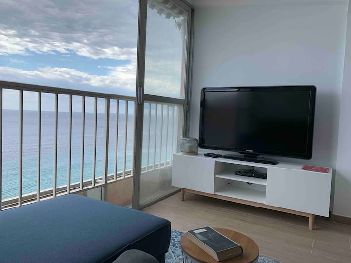 Primera Linea De Playa Desde El Piso 16 - Benidorm