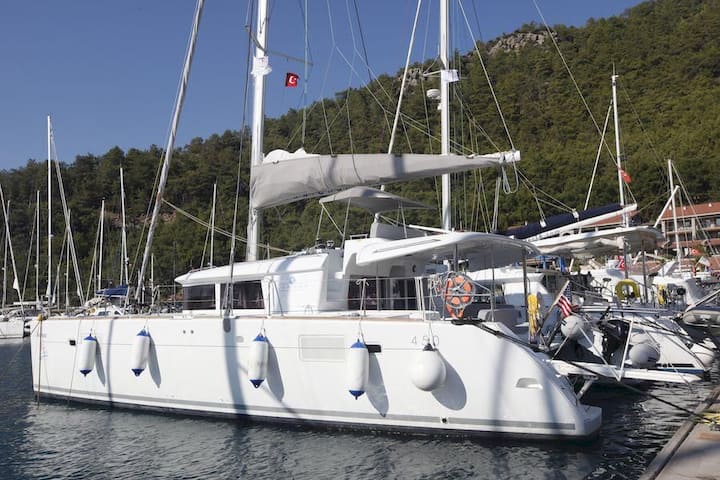 #Yacthing #Catamaran
#Lagoon450 Leoard40
Sealovers - Marmaris