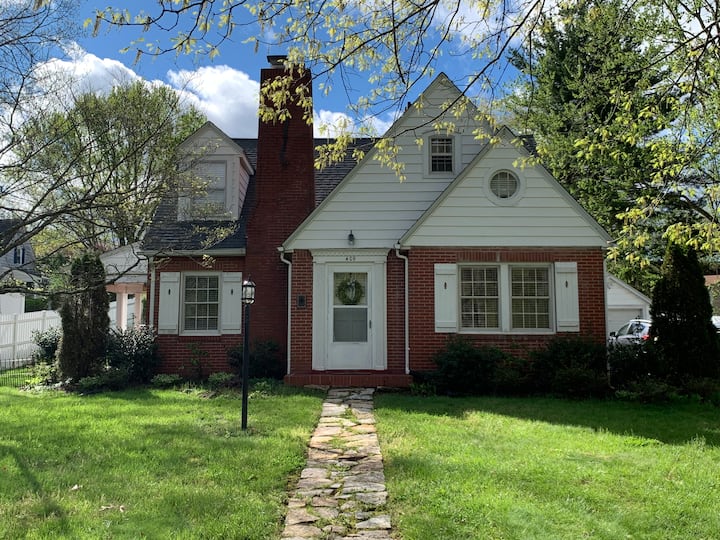 Historic Blacksburg Home Steps From Campus - Blacksburg