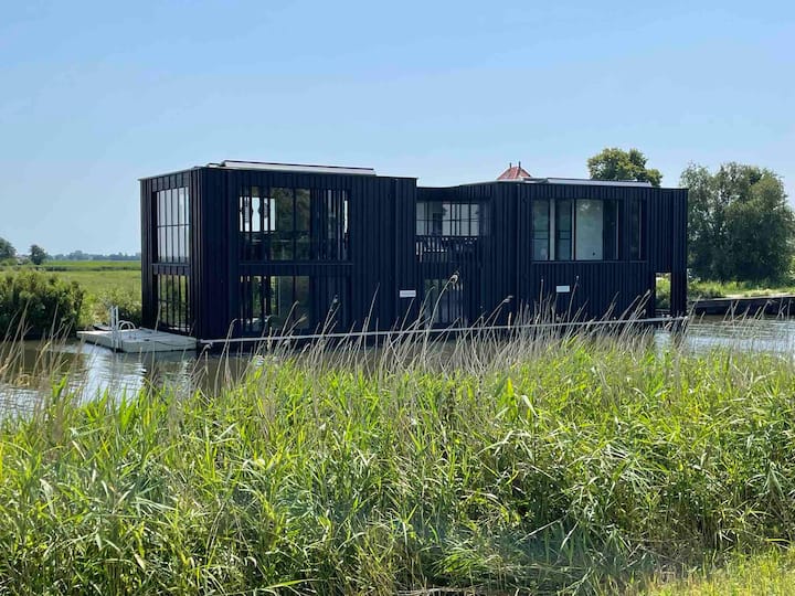 Houseboat / Watervilla Black Swan - Zaandam