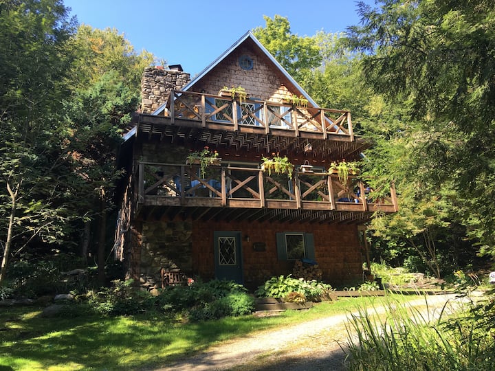 Cozy Stowe Chalet - Vermont