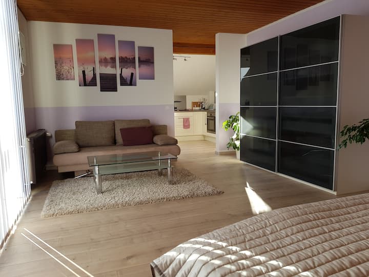 Wohnung Mit Küche Und Bad Nähe Erlangen - Erlangen