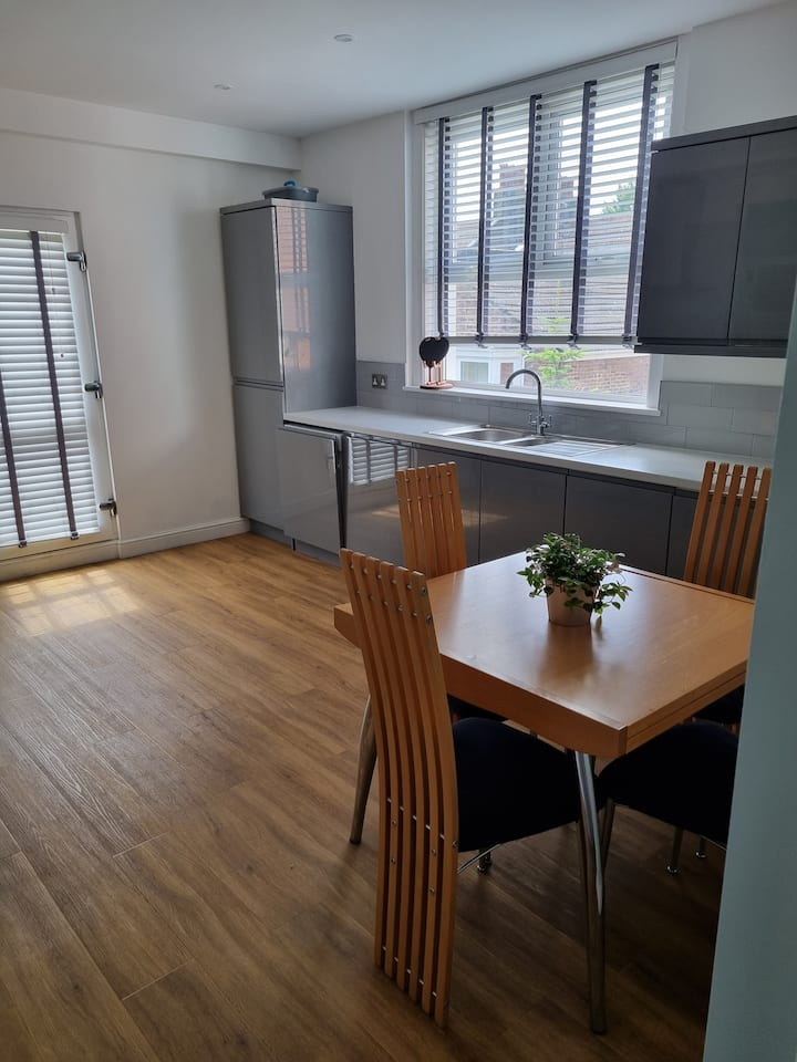 Preston Park King Room Spacious Rare Brighton - Brighton